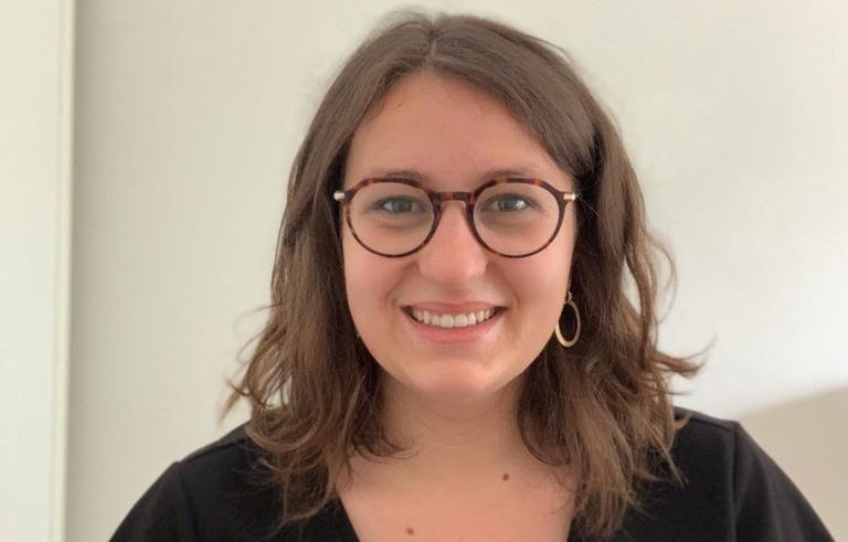 Tours 2 Mains Service d'interprètes Français-Langue des Signes Française